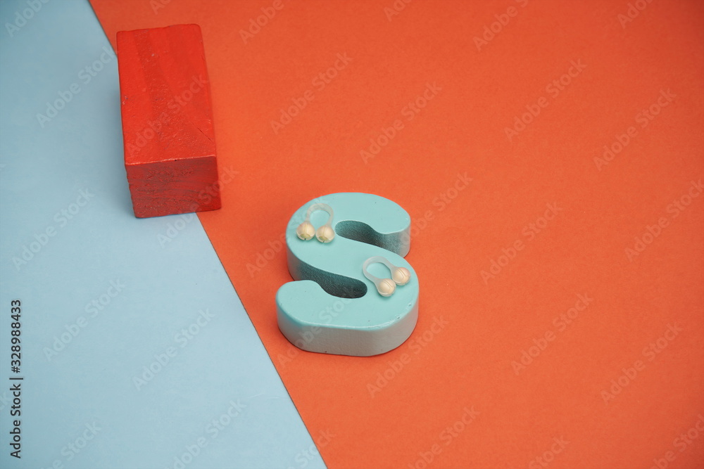 Nasal sachet device is used to reduce allergic reactions such as ...