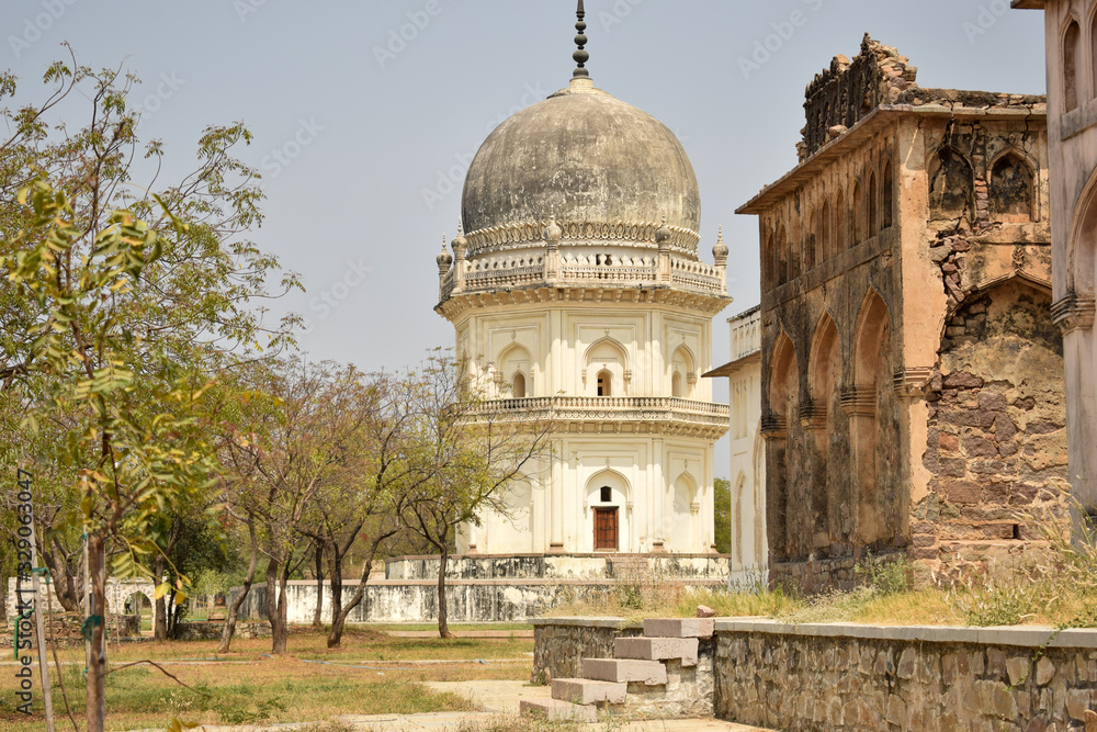 Ancient Antique 400 Years Old Sultan Seven Qutub Shahi Rulers of ...