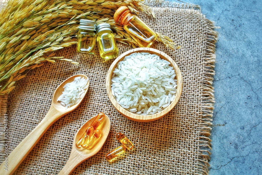 Rice bran oil capsules containing gamma oryzanol, concentrated 6 times ...