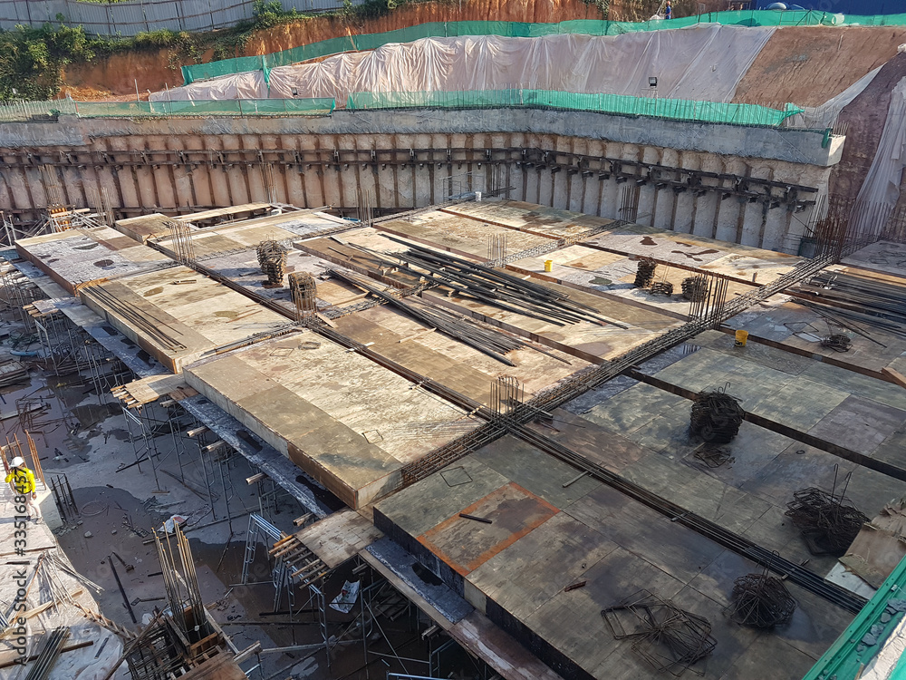 Building substructure and super-structure under construction using the ...