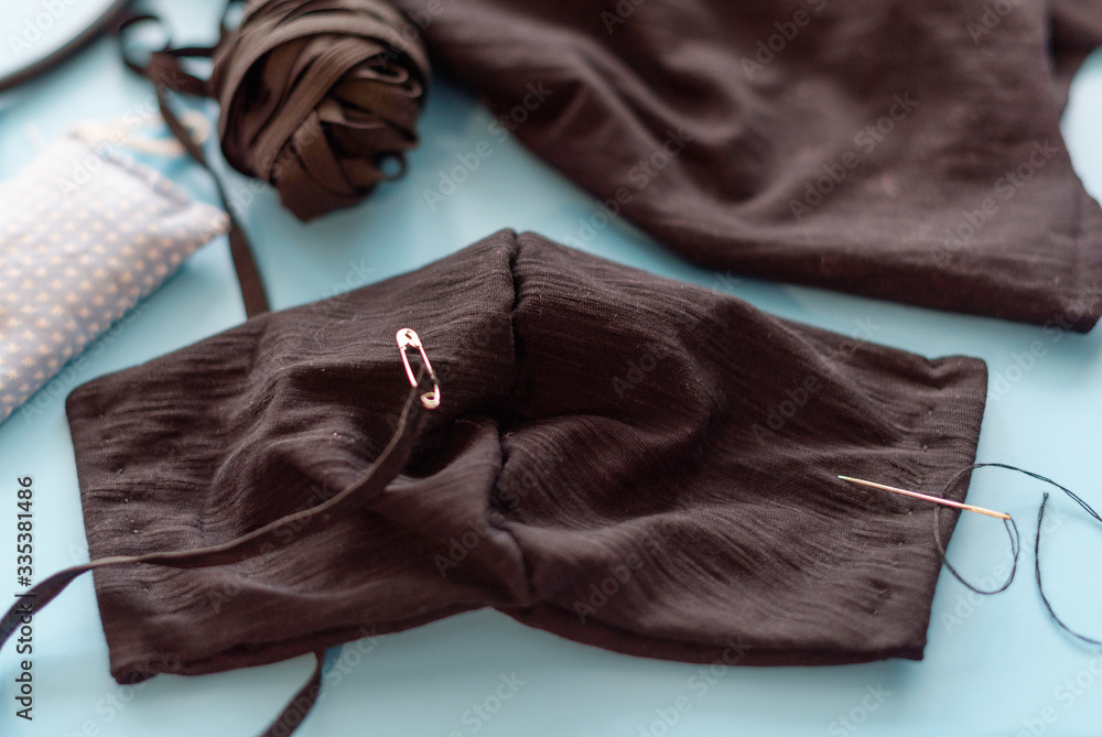 how to make a protective face mask at home from fabric, sewing a mask ...