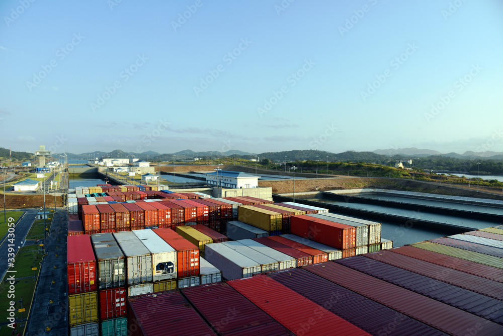 Large container ship inside Cocoli Locks during transit through Panama ...