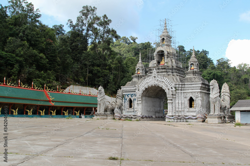 Entrance arch in Wat Phra Buddhabart Si Roy, Mae Rim District ...