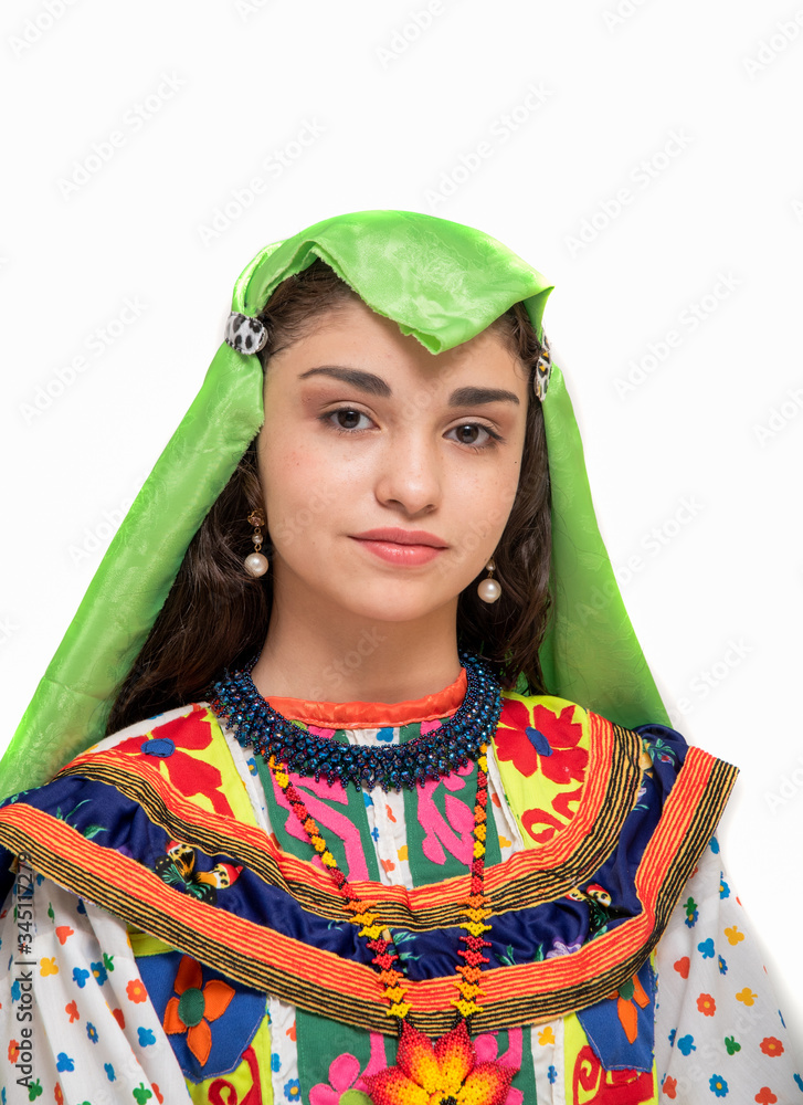 Foto de Stock adolecente latina, indigena con traje tipico de nayarit ...