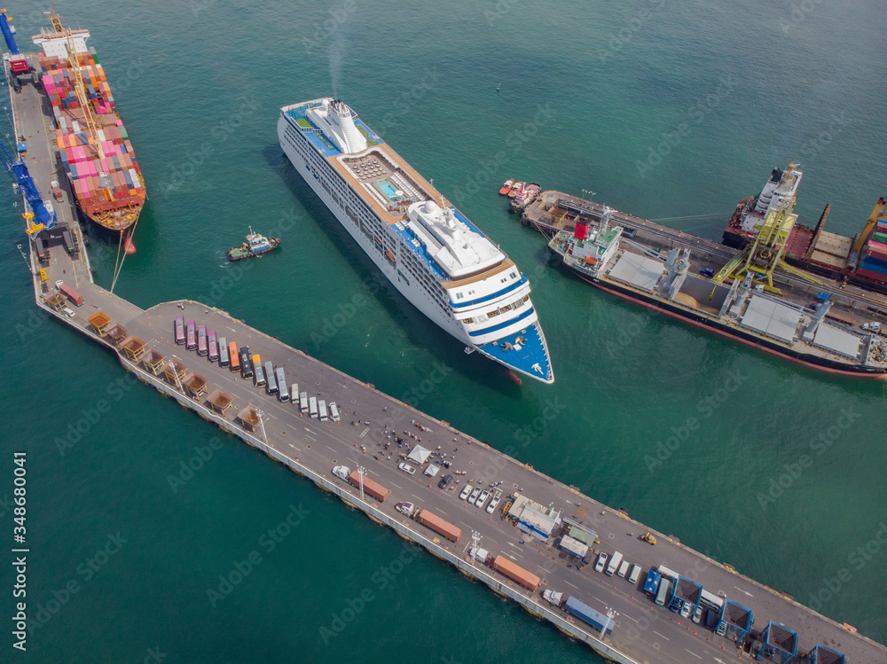 Cruise ship entering port of Acajutla, El Salvador, Central America ...