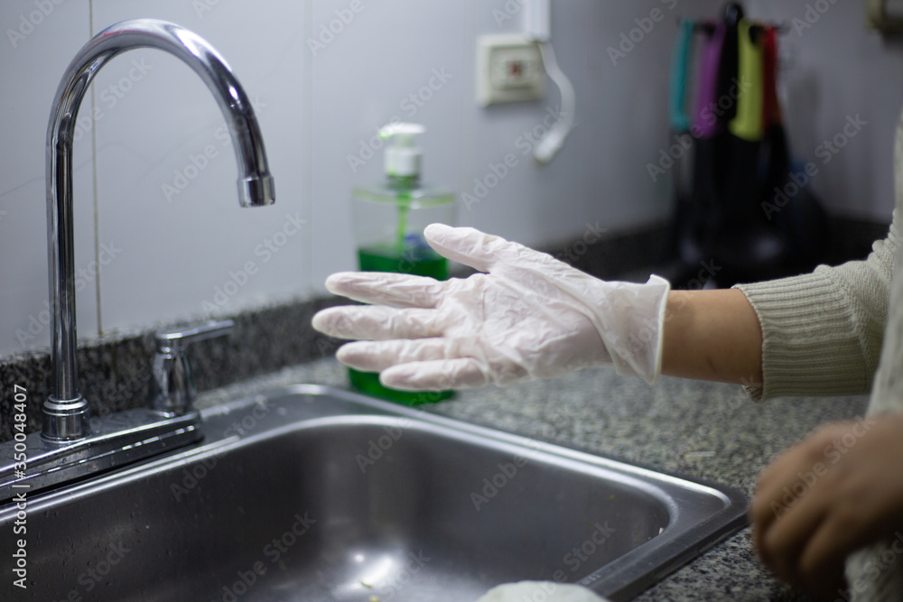 Hand washing lavado de manos Stock Photo | Adobe Stock