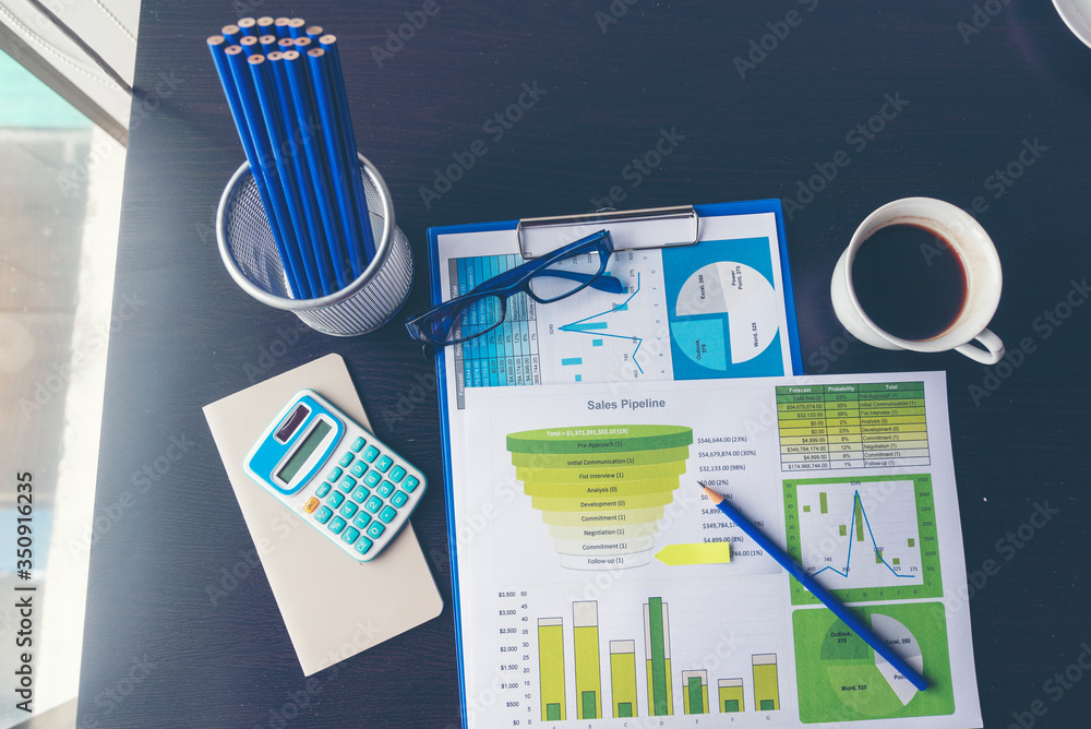 Excel Stat Spreadsheet Business Analytics Graph Statistic With Graph And Table Data Number In