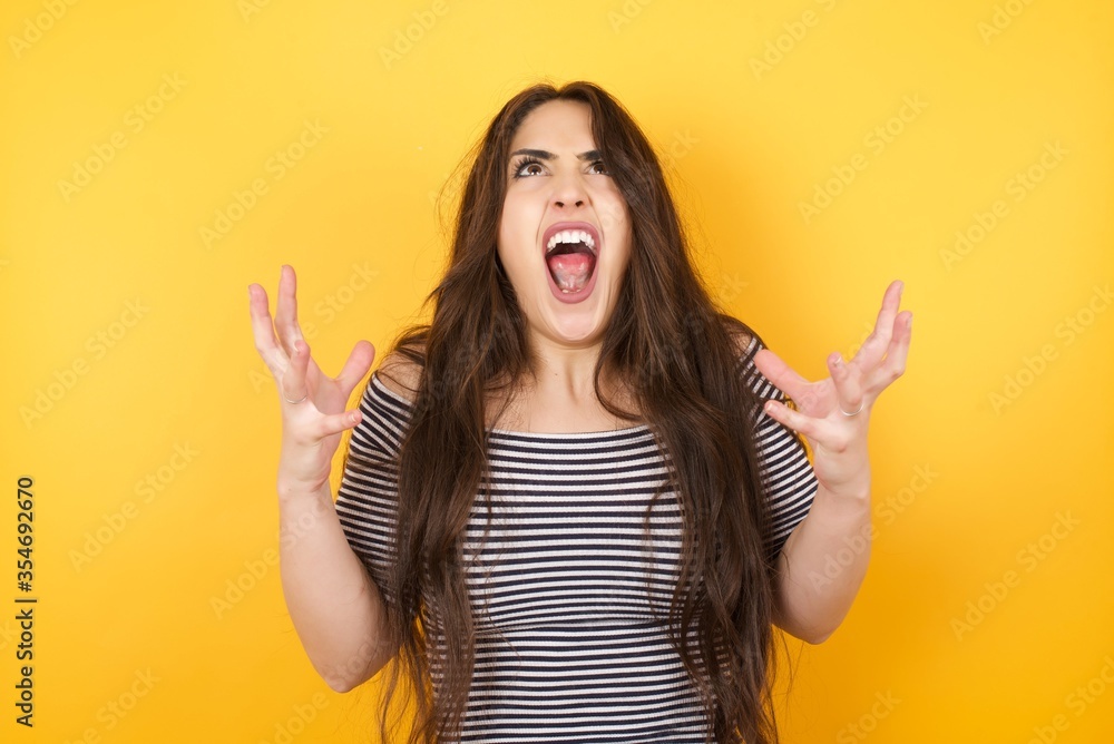 Screaming, hate, rage. Crying emotional angry young woman screaming ...