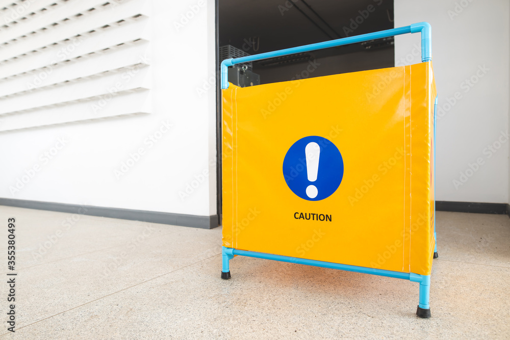 Foto de Stock No entry signage and barrier - Lift or Elevator ...