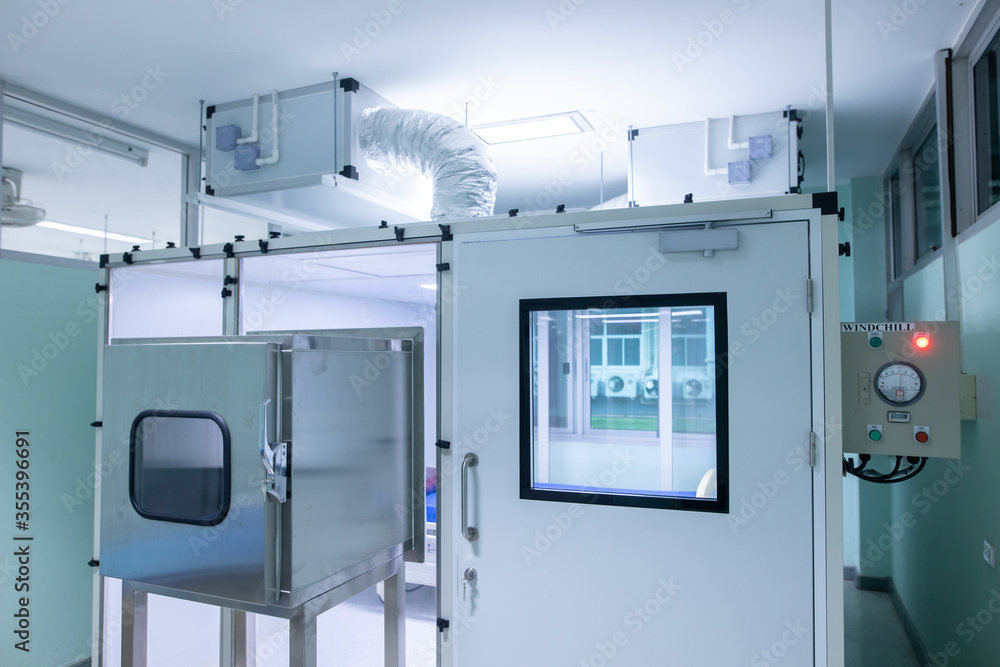 Cleanroom for separation of patients infected with covid-19 virus ...