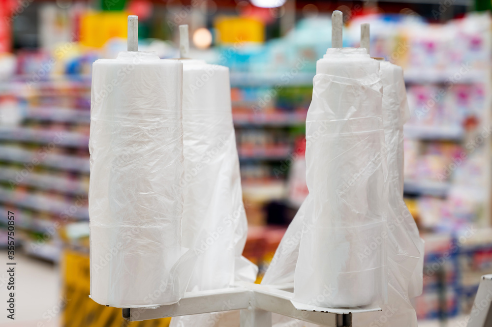 free disposable plastic bags for packing bulk goods and fruits and ...