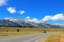 Yellowstone Highway Free Stock Photo - Public Domain Pictures