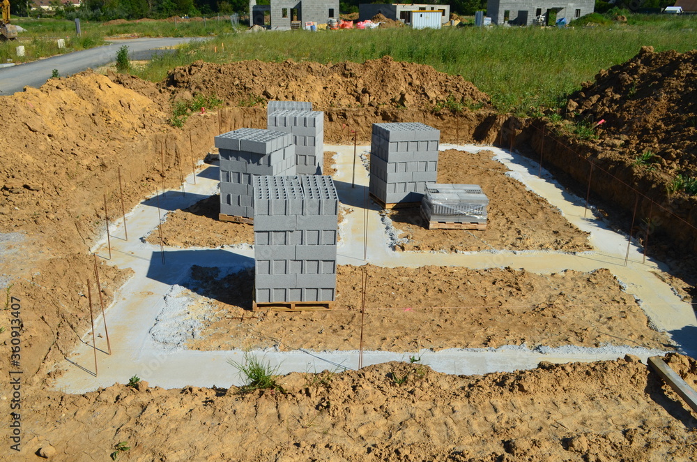Fondation d'une maison en construction. Stock Photo | Adobe Stock
