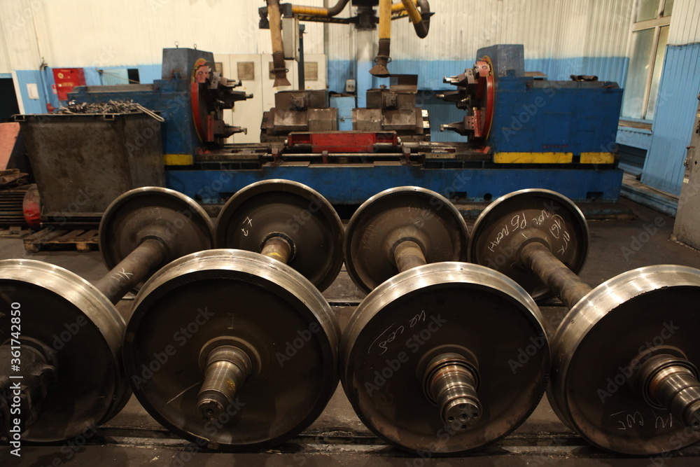 Automated nondestructive testing of railway elements, train wheel at ...