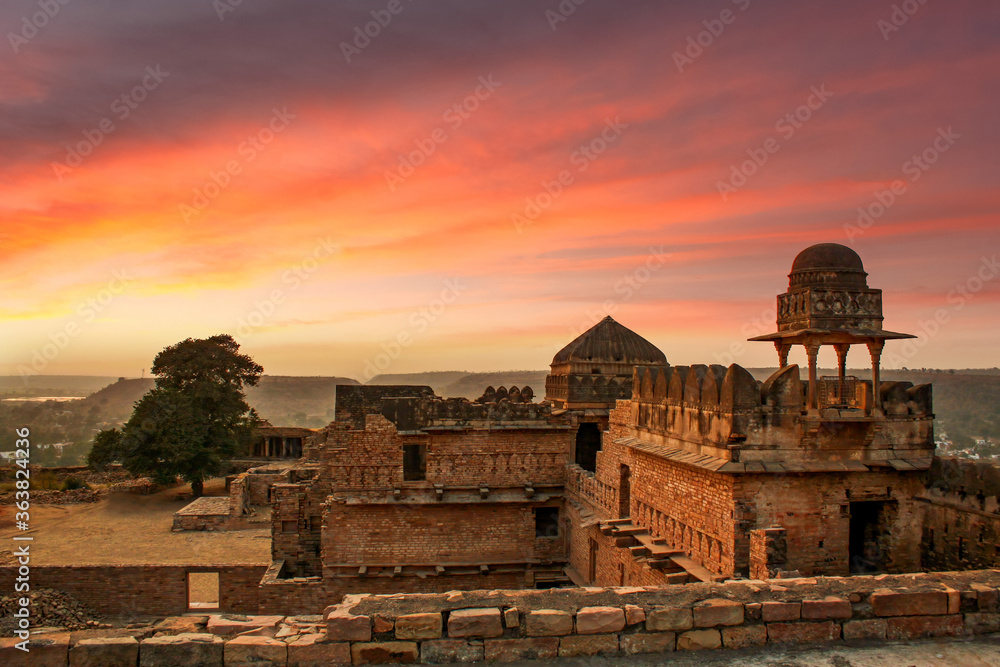 Chanderi Fort (Kirti Durg), Chanderi, Madhya Pradesh, India. Stock ...