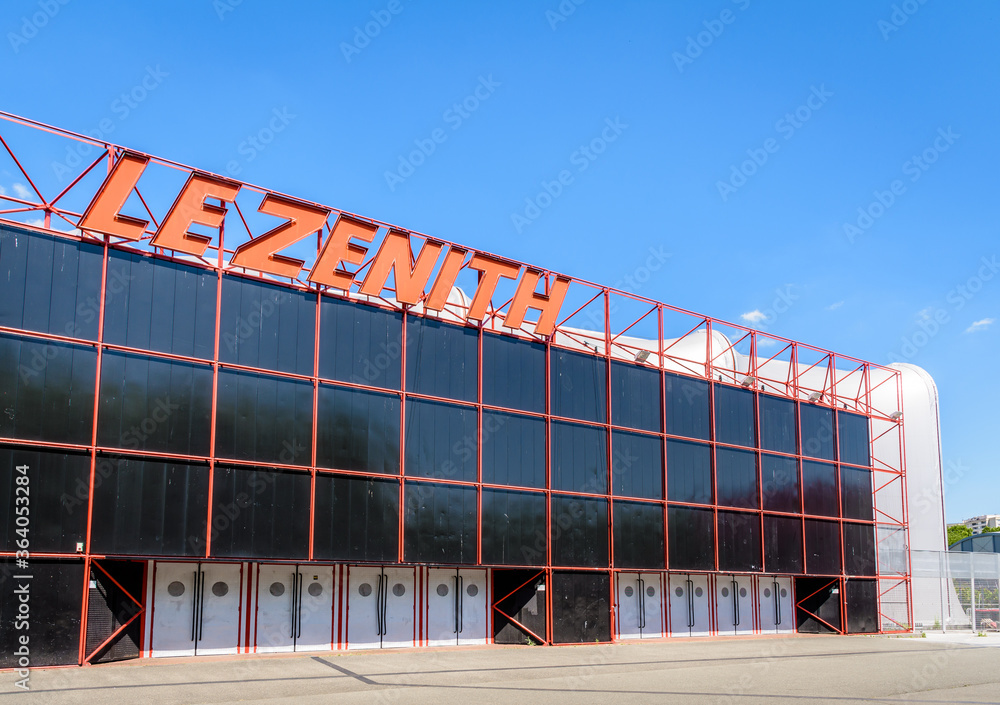 Foto de Stock Paris, France - June 22, 2020: The facade and spectator ...