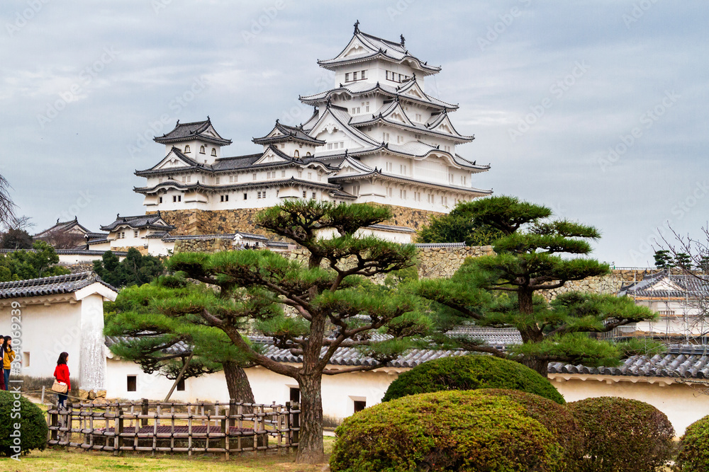 Stock-Foto „HIMEJI, JAPAN - NOV 15, 2015: Himeji Castle, Himeji City ...
