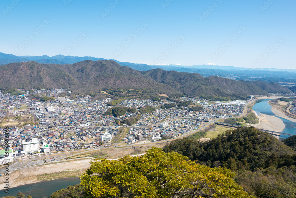 Beautiful scenic view from Gifu Castle on Mount Kinka (Kinkazan) in ...