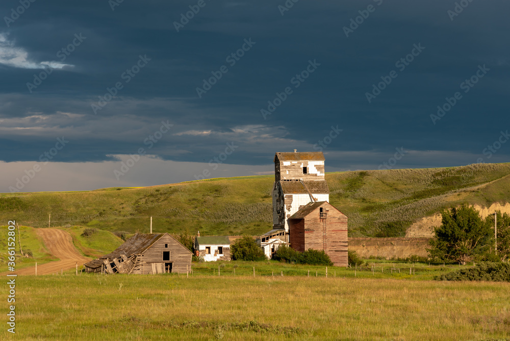 Old abandoned grain elevator in the badlands ghost town of Sharples ...