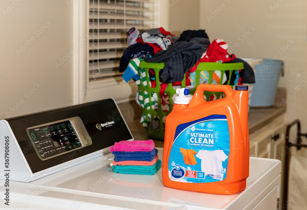Member's Mark Ultimate Clean Laundry Detergent, sold at Sam's club, in ...