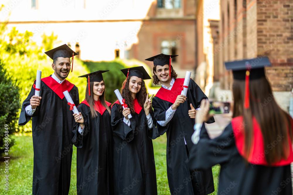 Group of students taking a picture in their graduation at University ...