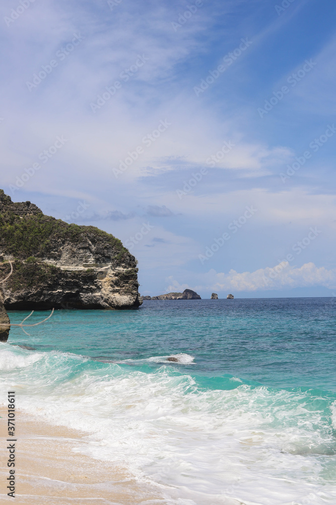 Stock-Foto „Suwehan beach on Nusa Penida Island, Bali, Indonesia ...
