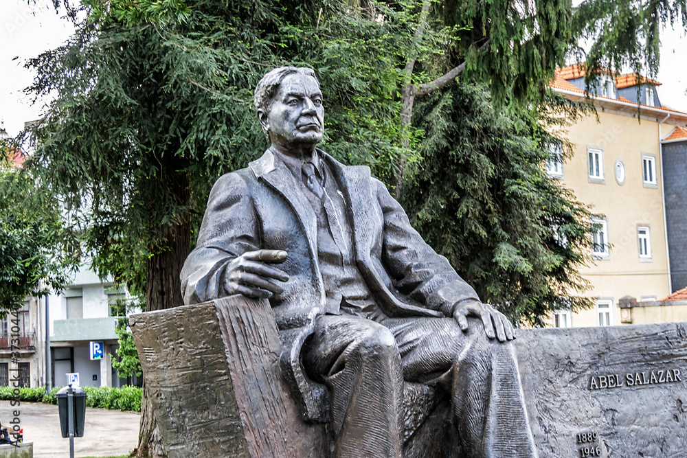 Statue of Abel Salazar in Carregal gardens (Jardim do Carregal). Abel ...