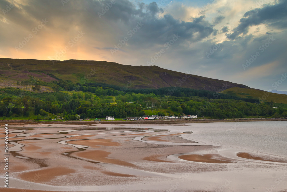 Foto de Stock Landscape of Applecross village and beach at golden hour ...