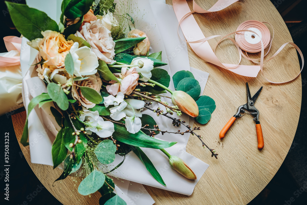 Master class on making bouquets. Summer bouquet. Wedding bouquet ...