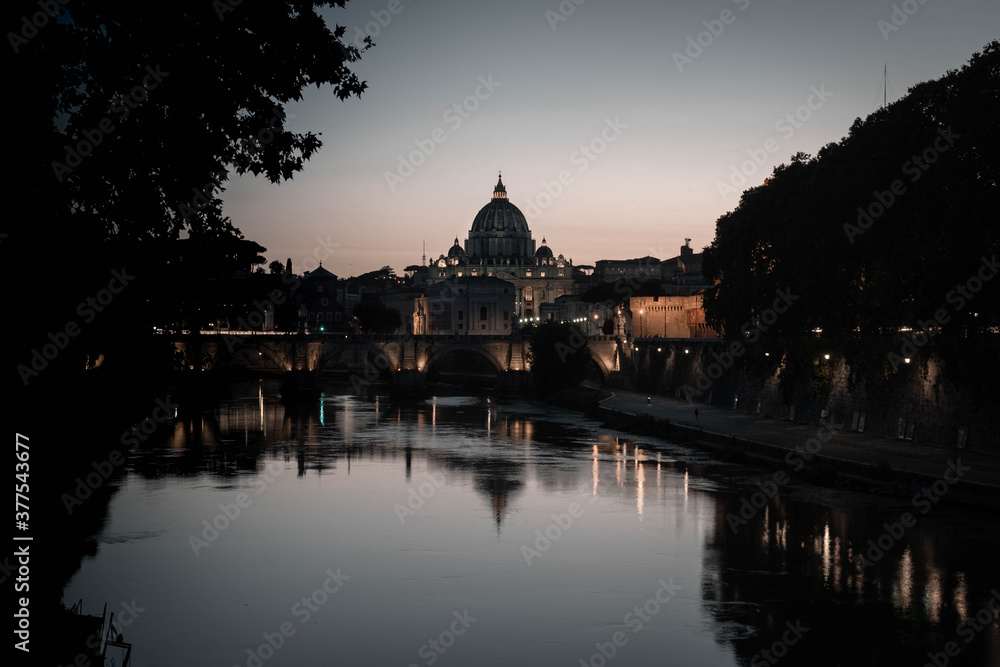 These photos were taken in Rome during the Corona period. The city was ...
