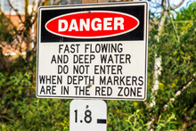 Do Not Enter When Flooded Sign Free Stock Photo - Public Domain Pictures