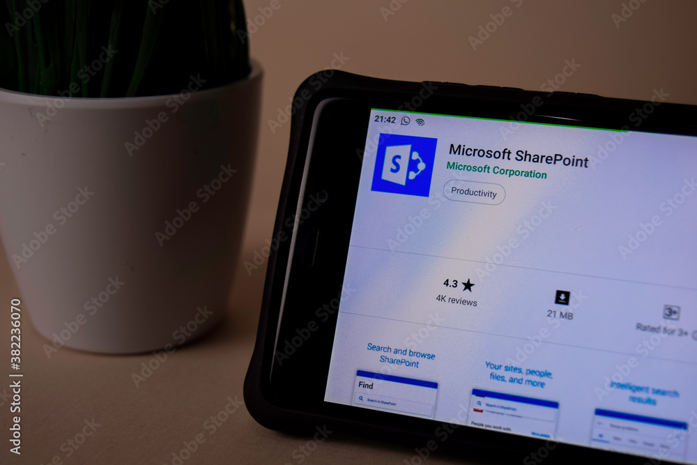 Microsoft SharePoint dev application on Smartphone screen. SharePoint ...