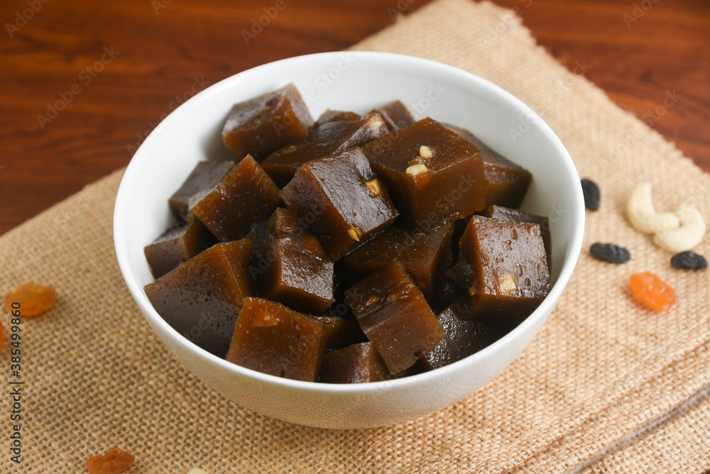 Foto Kerala Kozhikodan Black halwa Kozhikode Calicut. Bombay Halwa ...