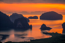 Cool Calm Red Water Background Free Stock Photo - Public Domain Pictures