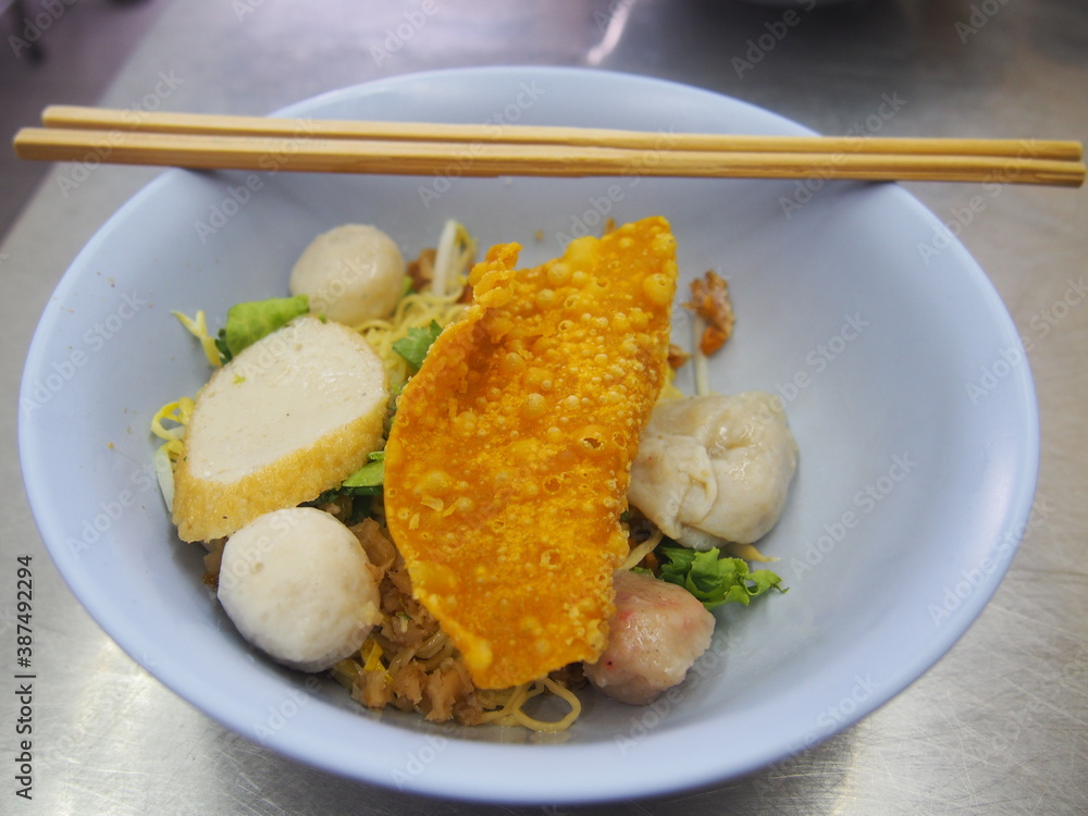 Local Thai food bami heng, "Bami Heng" is an egg noodle without soup ...