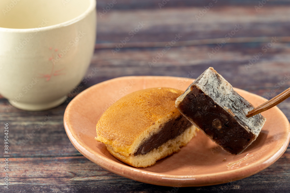 Dorayaki and Kintsuba, traditional Japanese sweets using aduki bean ...