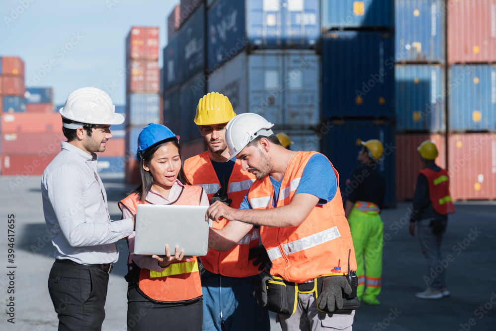 worker factory container meeting, Logistics and transportation business ...