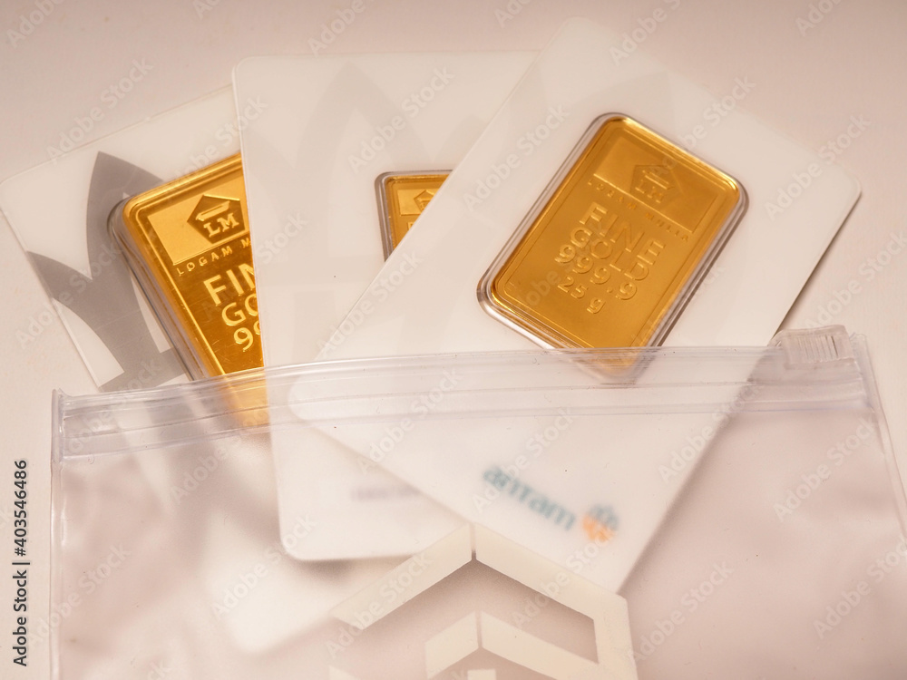 Jakarta, Indonesia, January 7th 2021 : Fine Gold Bar 999 that produced ...