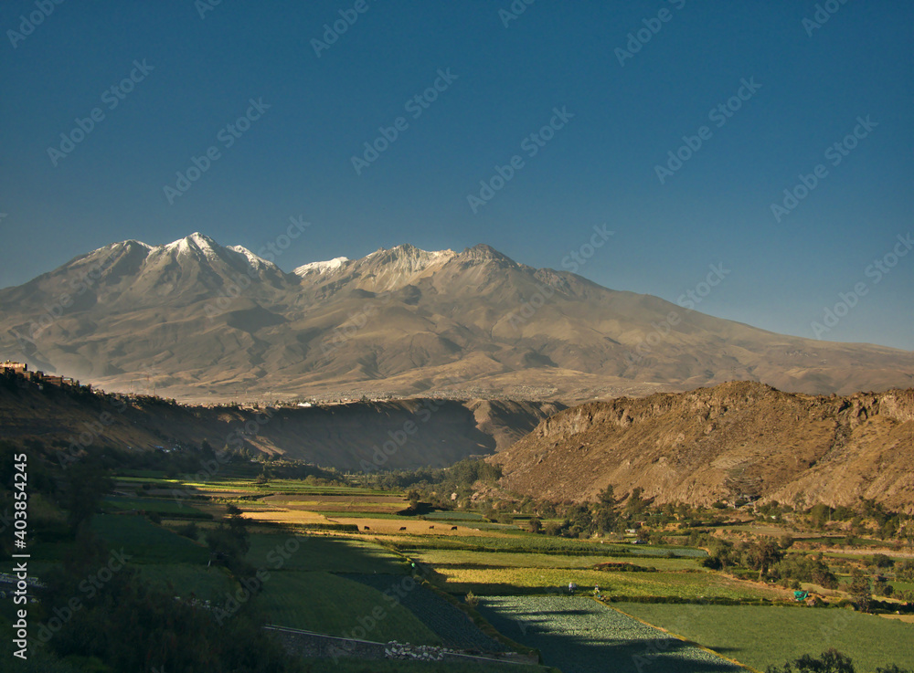 Landscape photography, you can see the Chachani volcano in Arequipa ...