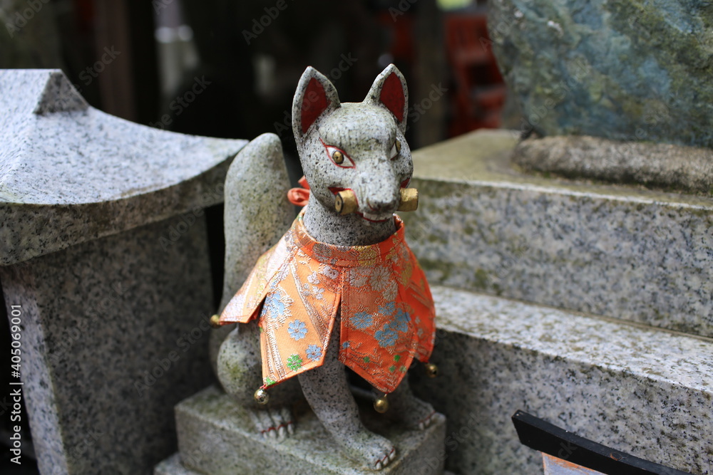 fox god statue in japan, kyoto, in fushimi inari tisha shrine Stock ...