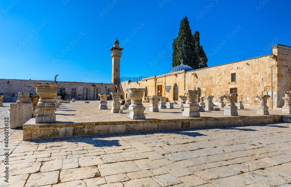Panoramic view of Temple Mount with Islamic shrines, al-Aqsa Mosque and ...