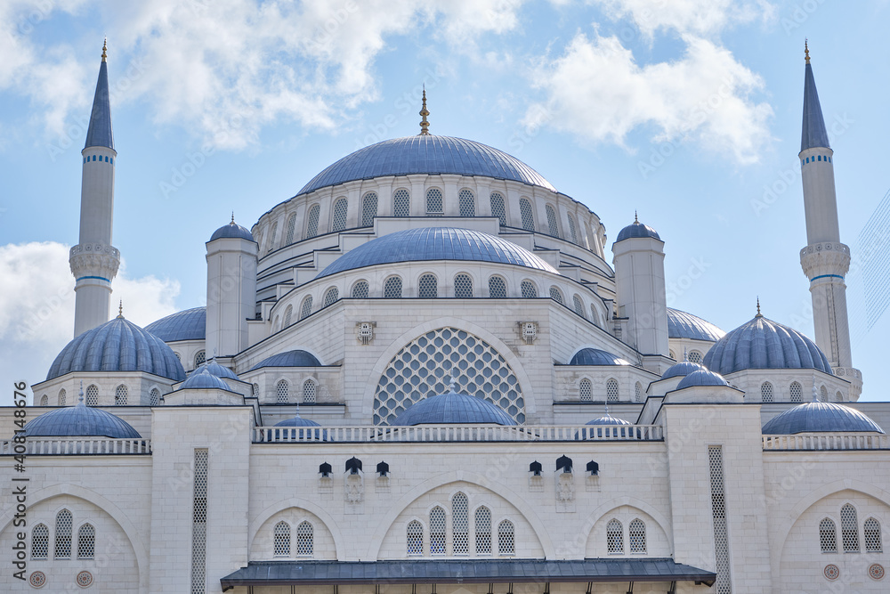 Camlica Mosque (Turkish: Çamlıca Camii) is a mosque located in Istanbul ...