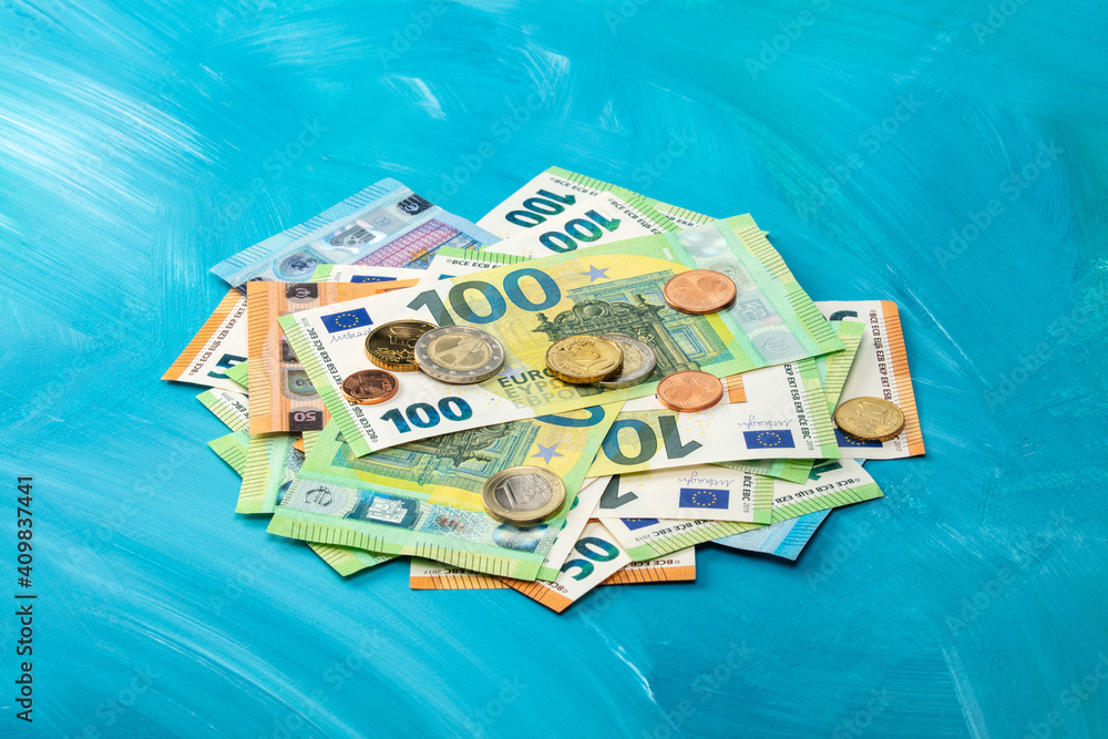 Geld, Euro Scheine und Münzen Stock Photo | Adobe Stock