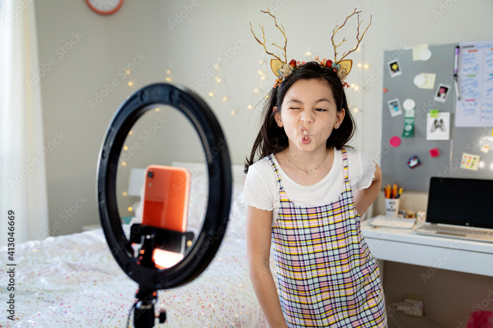 how to make funny videos on tik tok