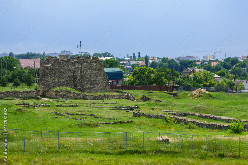 Foto de Stock Panorama of antique city Neapolis excavated in Simferopol ...