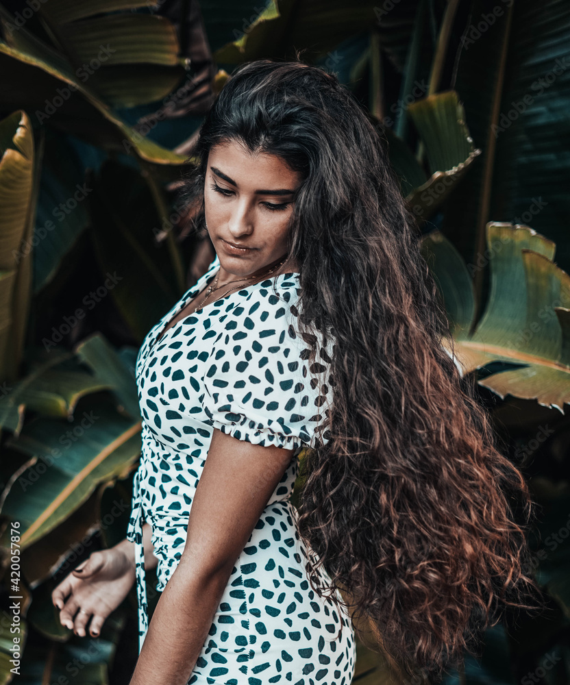 Foto de Stock Sesion de retratros de una modelo española | Adobe Stock