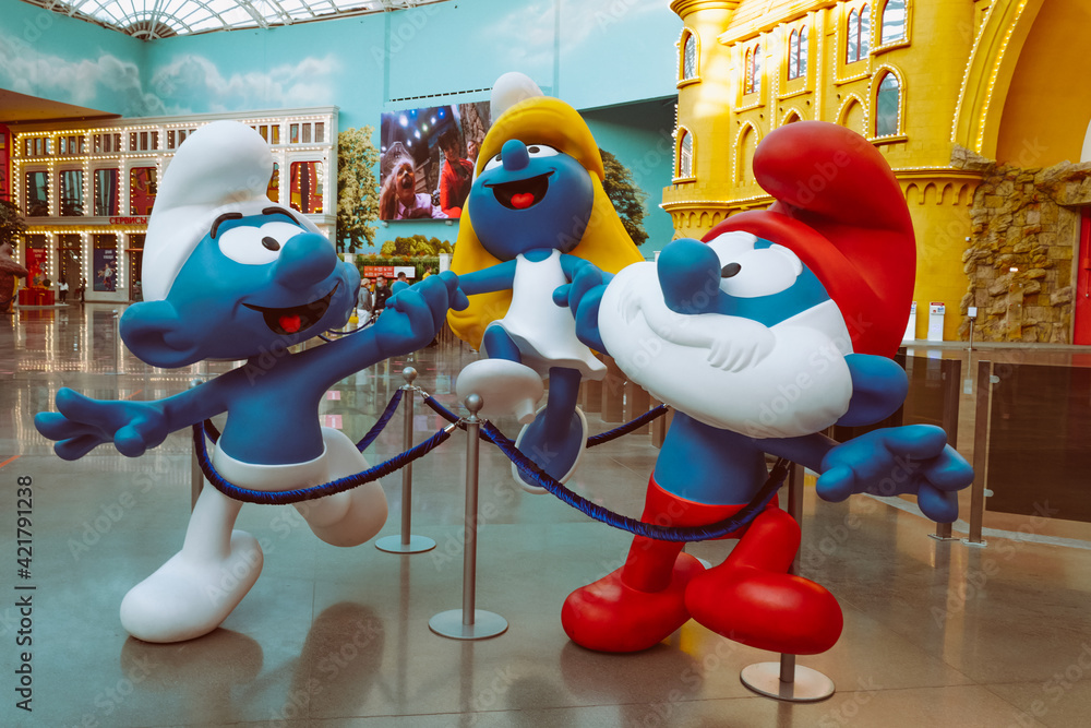 MOSCOW, RUSSIA - MARCH 3 2021: Funny blue smurfs family character model ...