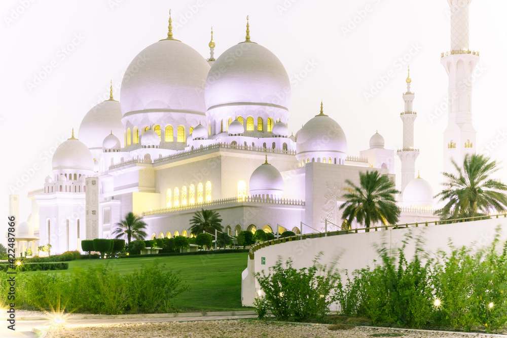sheikh zayed grand mosque in abu dhabi, united arab emirates. one of ...