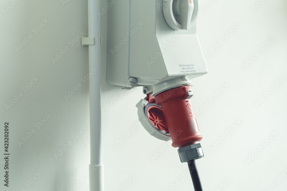 Industrial Power Plug 16A 3 pol red. Male Power Plug with Cable ...