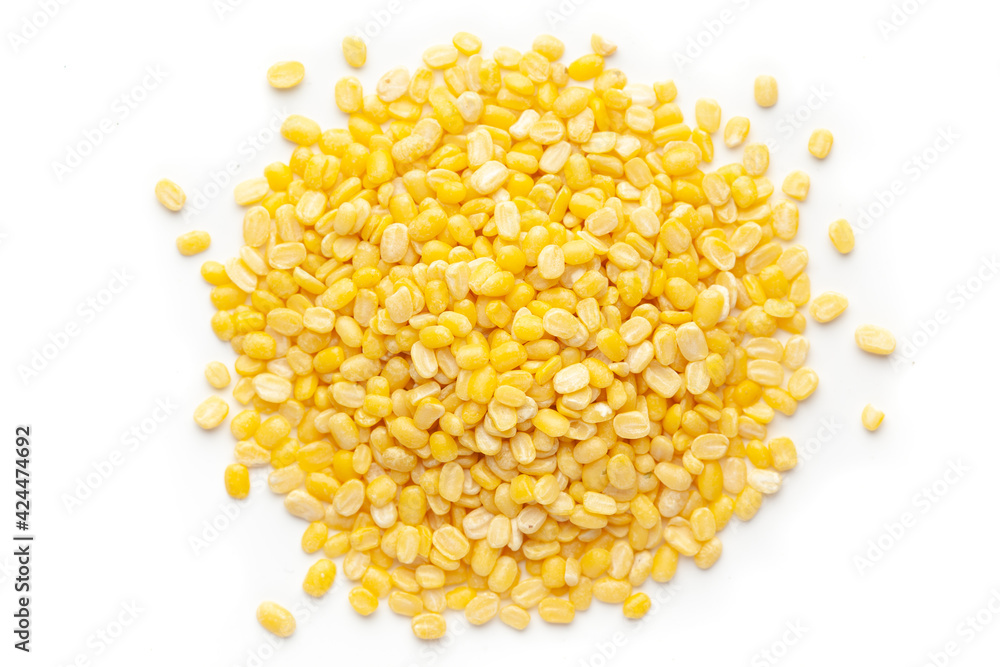 Macro Close up of Organic yellow Gram (Vigna radiata) or split yellow ...